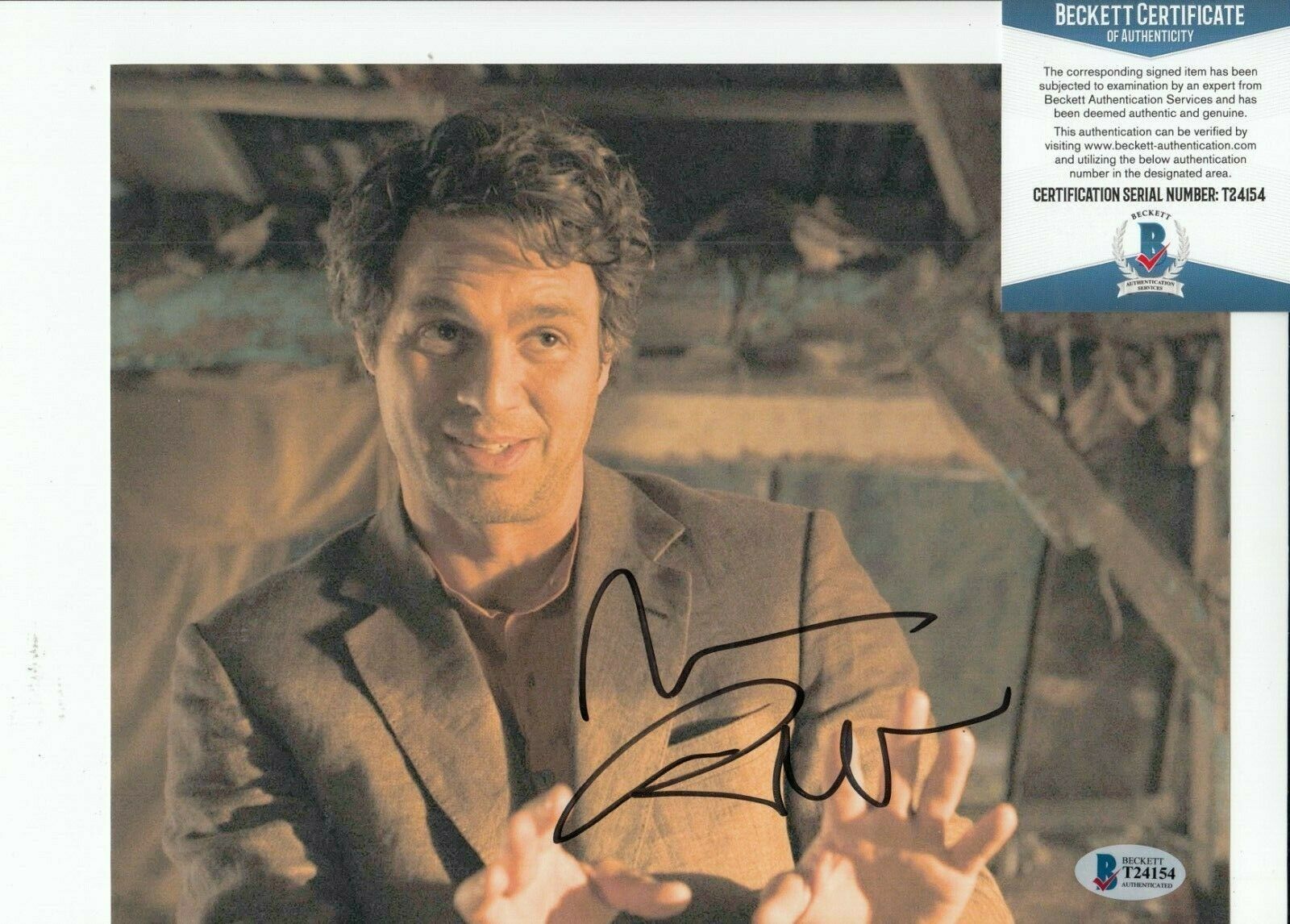MARK RUFFALO signed (AVENGERS) autographed *THE HULK* 8X10 photo BAS ...
