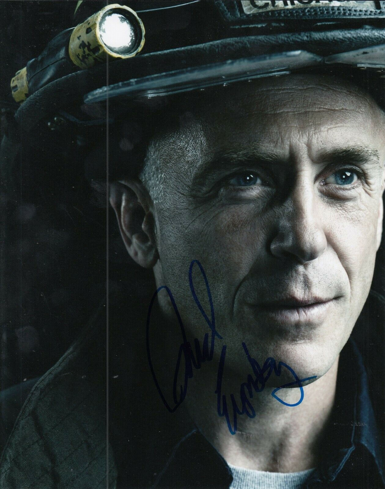 DAVID EIGENBERG signed (CHICAGO FIRE) TV SHOW 8X10 *Christopher Hermann ...