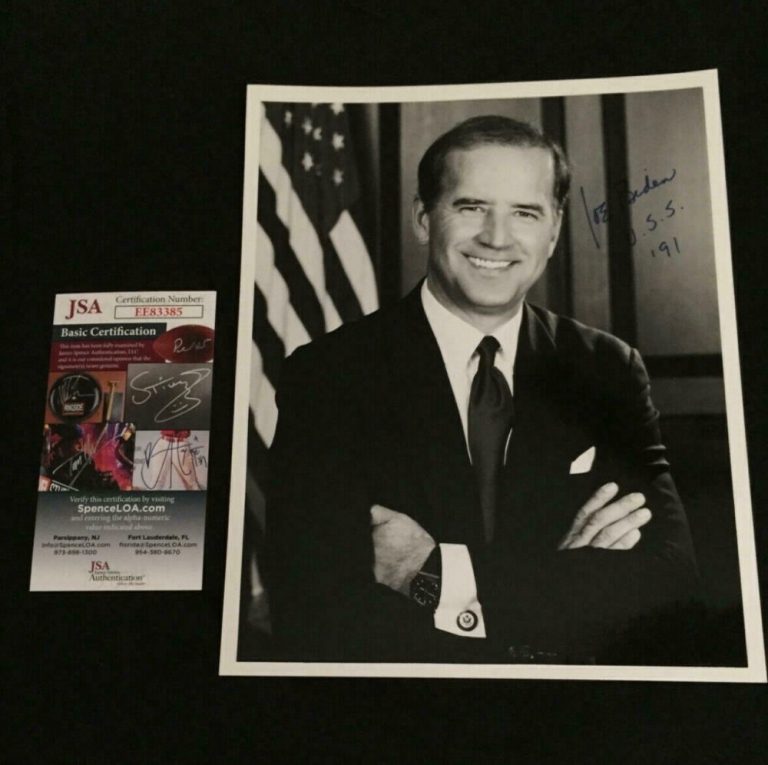 PRESIDENT JOE BIDEN SIGNED AUTOGRAPH 8x10 PHOTO - AS YOUNG DELAWARE ...
