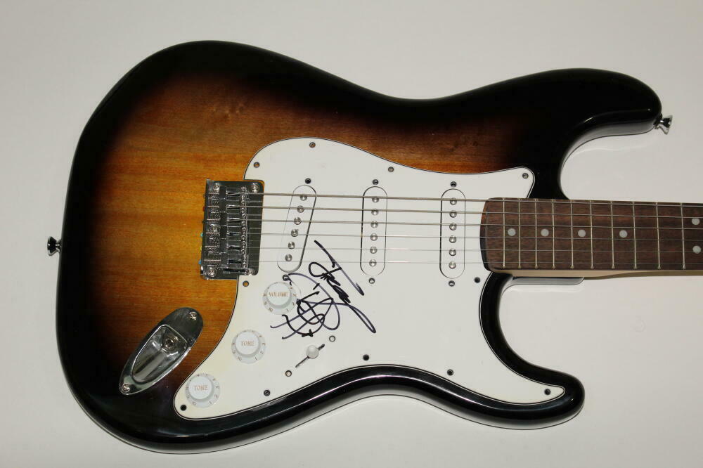 JIMMY CLIFF SIGNED AUTOGRAPH FENDER BRAND ELECTRIC GUITAR - HAKUNA ...