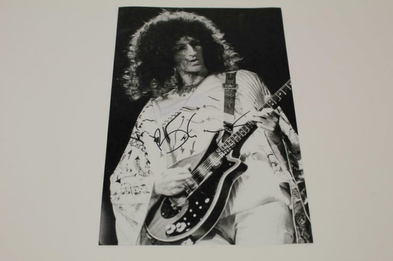 BRIAN MAY SIGNED AUTOGRAPH 8X10 PHOTO - QUEEN GUITARIST, A NIGHT AT THE ...