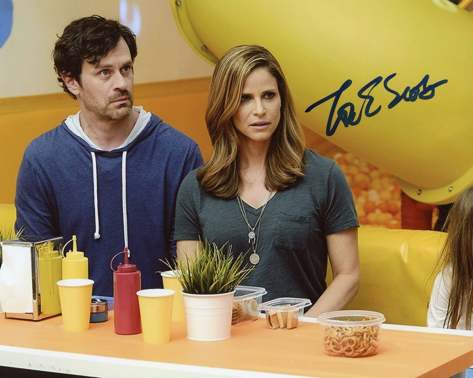 Tom Everett Scott "I'm Sorry" AUTOGRAPH Signed 8x10 Photo ACOA Collectible Memorabilia | Autographia