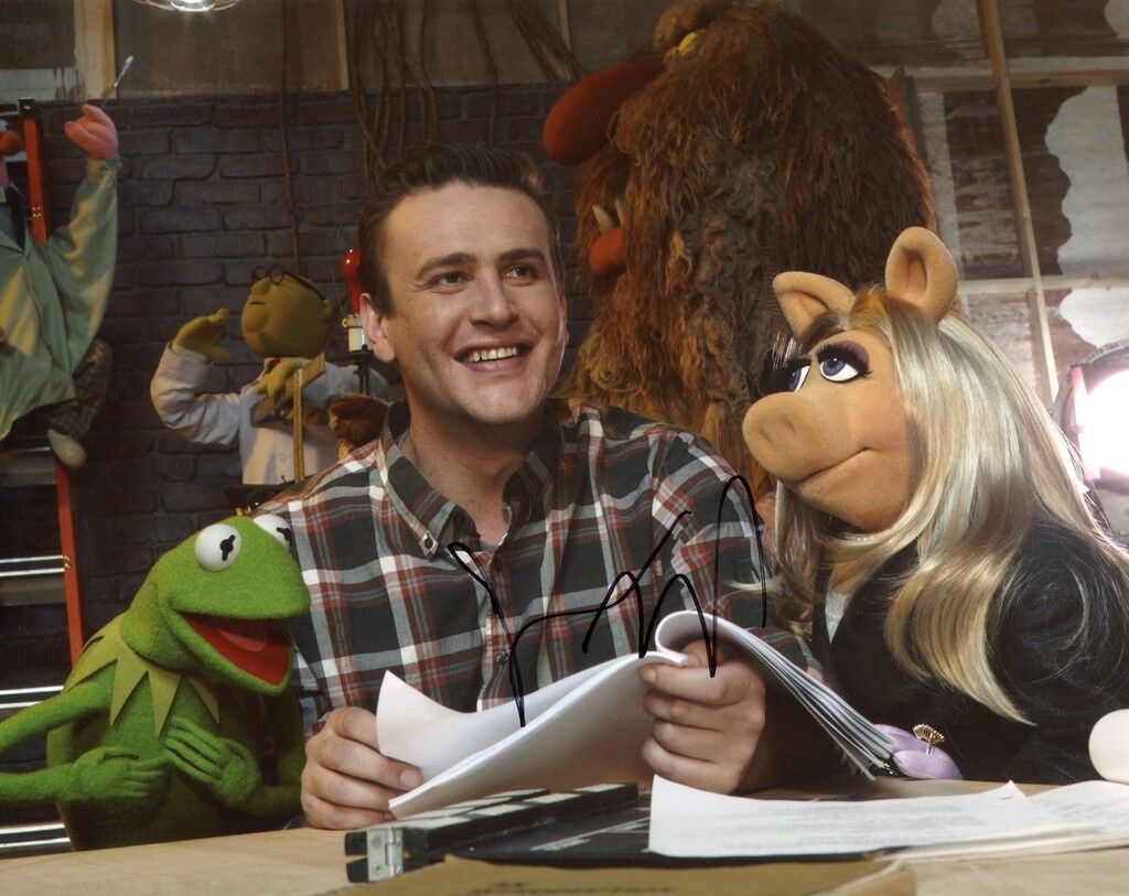 Jason Segel "The Muppets" AUTOGRAPH Signed 8x10 Photo ACOA Collectible ...