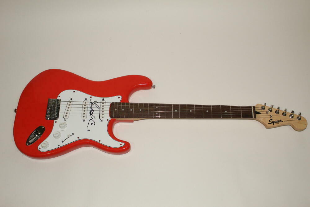 GEORGE CLINTON SIGNED AUTOGRAPH FENDER BRAND ELECTRIC GUITAR - FUNK ...