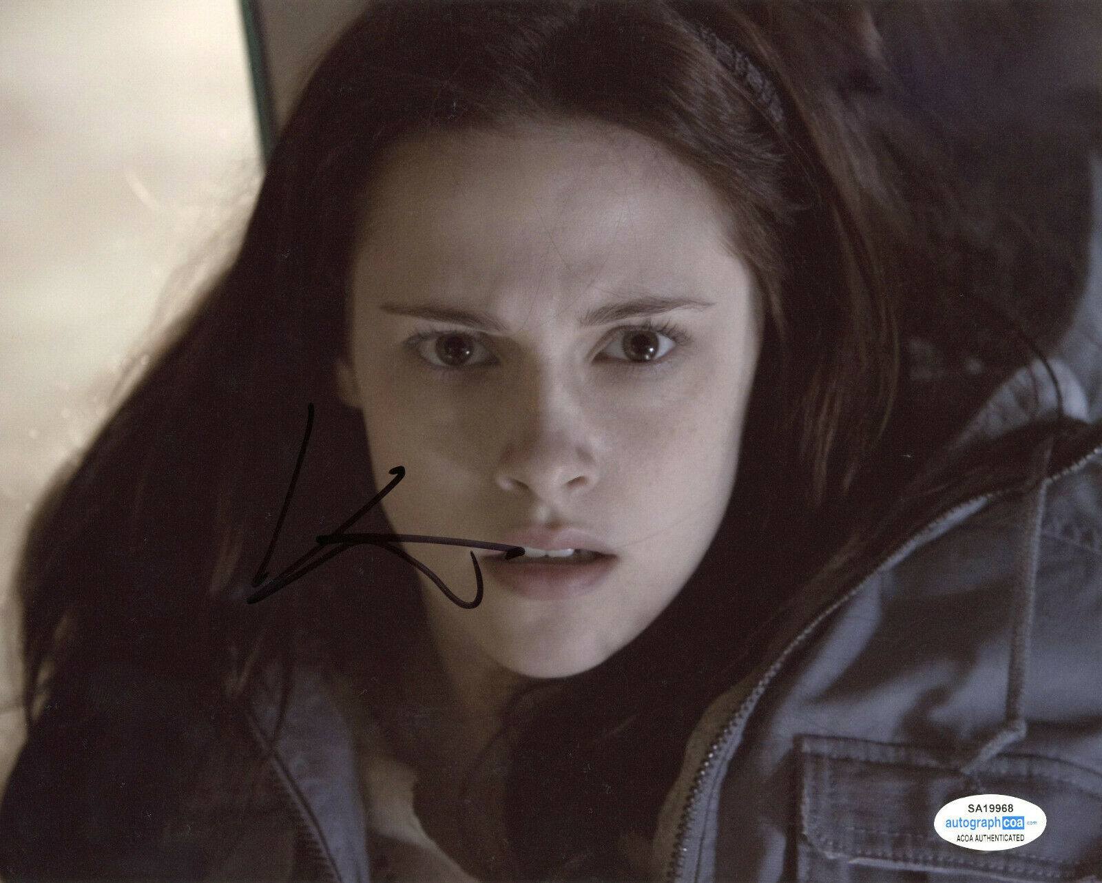 Kristen Stewart "Twilight" AUTOGRAPH Signed 'Bella Swan' 8x10 Photo ...