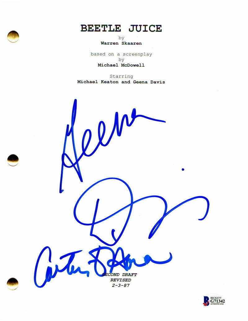 GEENA DAVIS & CATHERINE O'HARA CAST SIGNED AUTOGRAPH - BEETLEJUICE ...