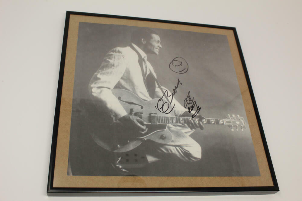 CHUCK BERRY SIGNED AUTOGRAPH FRAMED 12X12 PHOTO VERY RARE FATHER OF ...