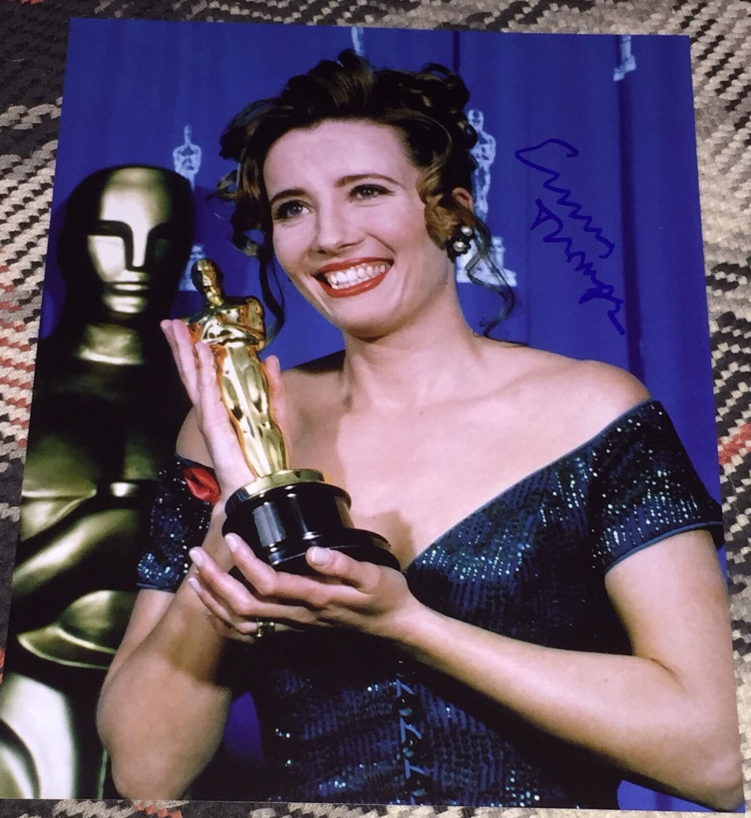 EMMA THOMPSON SIGNED AUTOGRAPH VERY RARE OSCARS TROPHY SMILE 11X14 ...