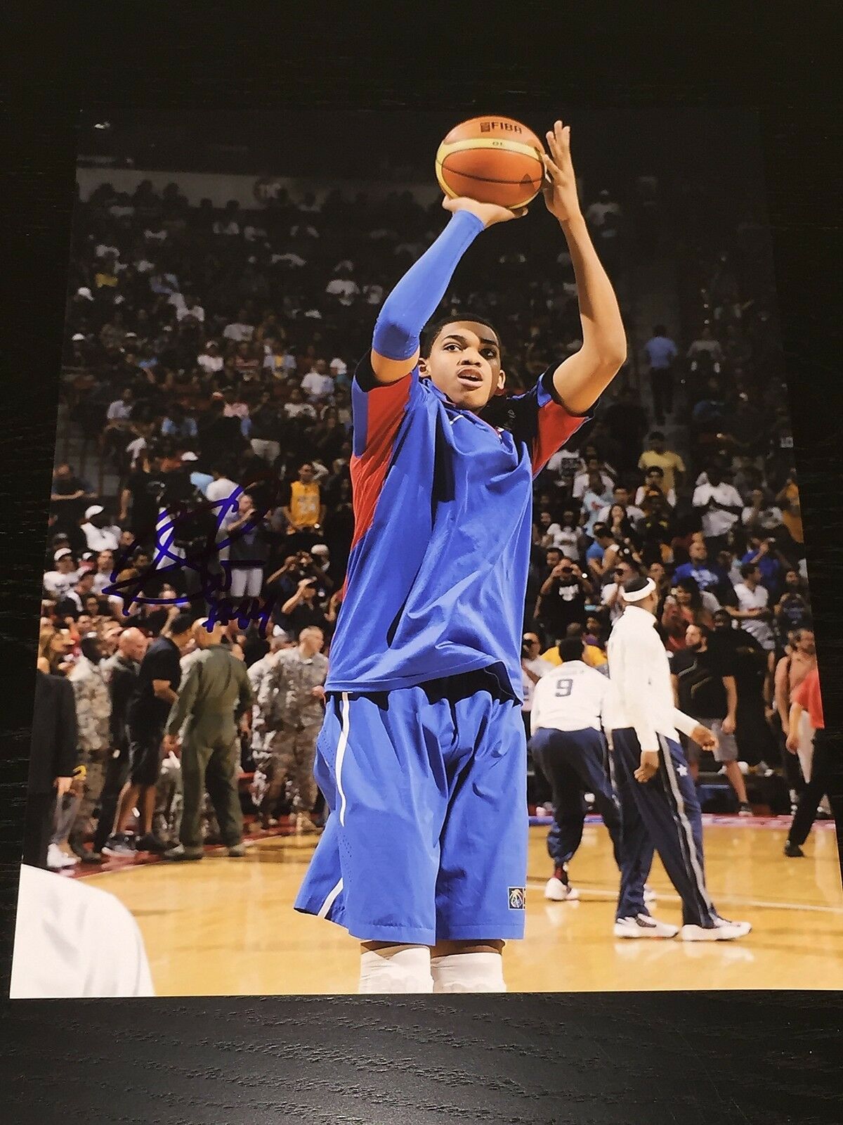 KARL TOWNS SIGNED AUTOGRAPH NBA NUMBER ONE PICK RARE SHOT POSE 11x14 ...