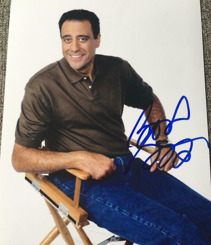 BRAD GARRETT SIGNED AUTOGRAPHED 8X10 PHOTO - CLASSIC EVERYBODY LOVES ...