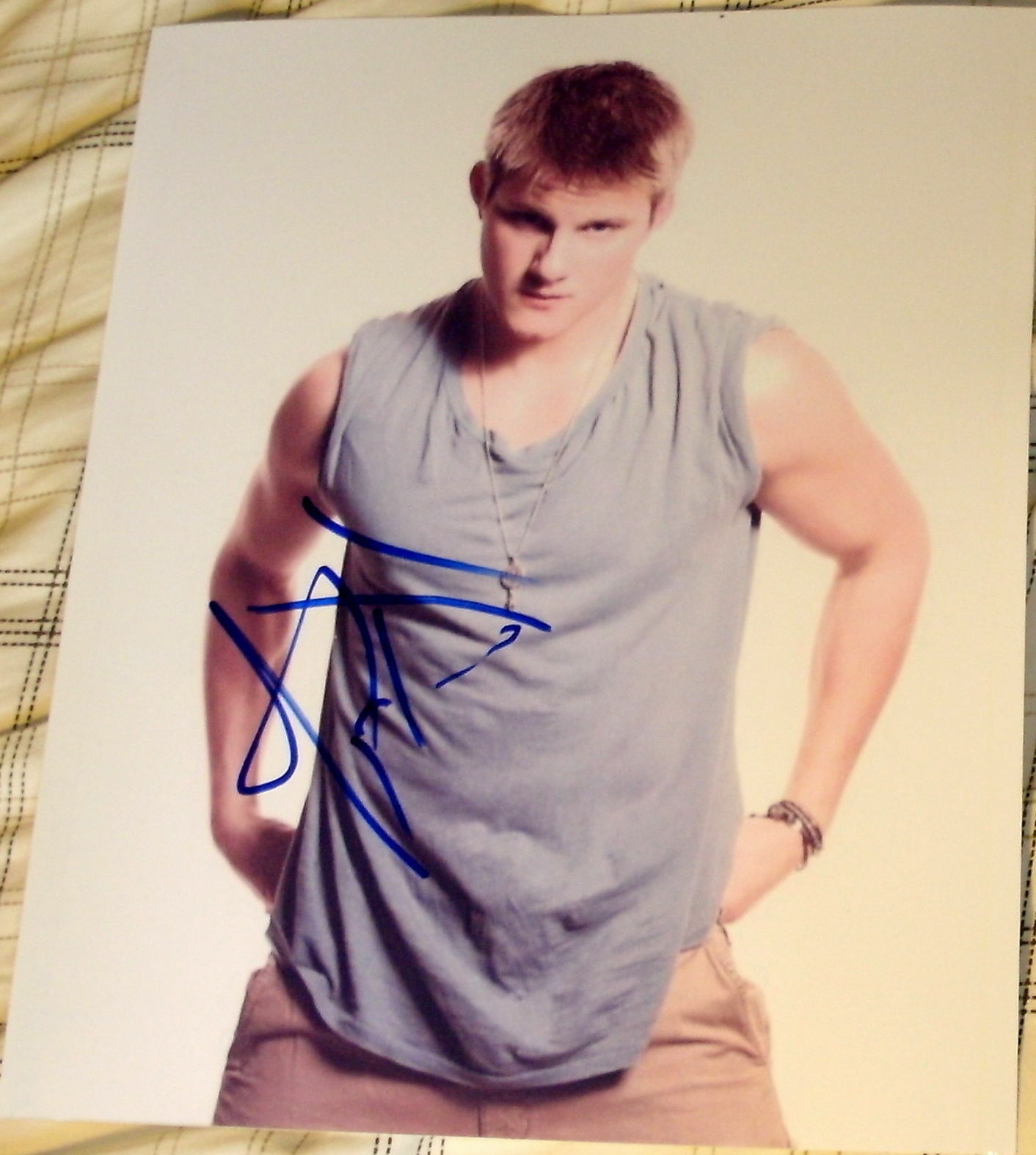 ALEXANDER LUDWIG SIGNED AUTOGRAPH BUFF STUD RIPPED ARMS HOT POSE 8X10 ...