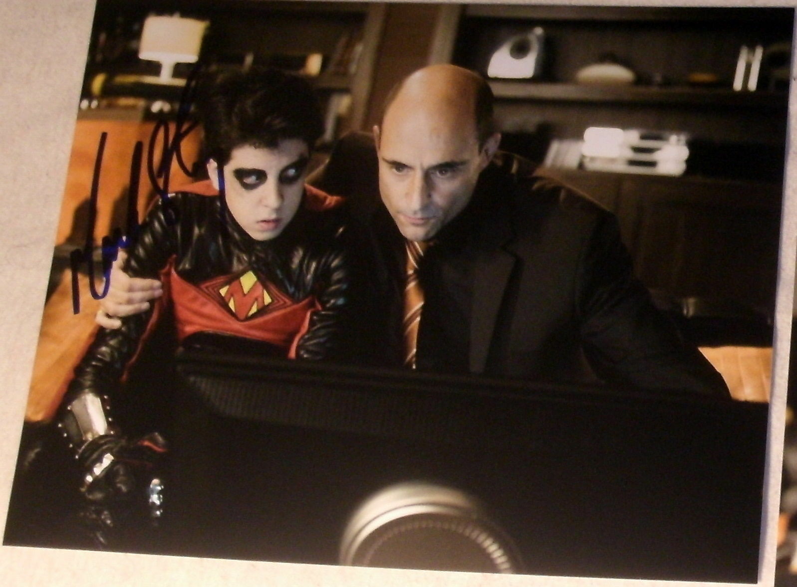 MARK STRONG SIGNED AUTOGRAPH VERY FUNNY IMAGE "KICK-ASS" VILLAIN 8X10 ...