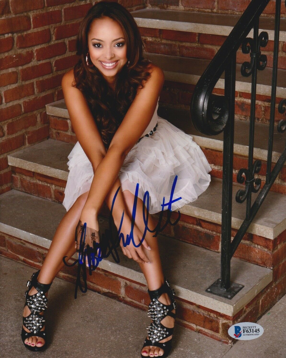 AMBER STEVENS WEST SIGNED 8X10 PHOTO GREEK BECKETT BAS AUTOGRAPH AUTO ...