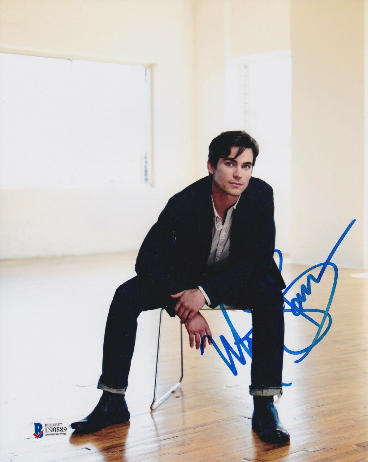 MATT BOMER SIGNED 8X10 PHOTO WHITE COLLAR BECKETT BAS AUTOGRAPH AUTO ...