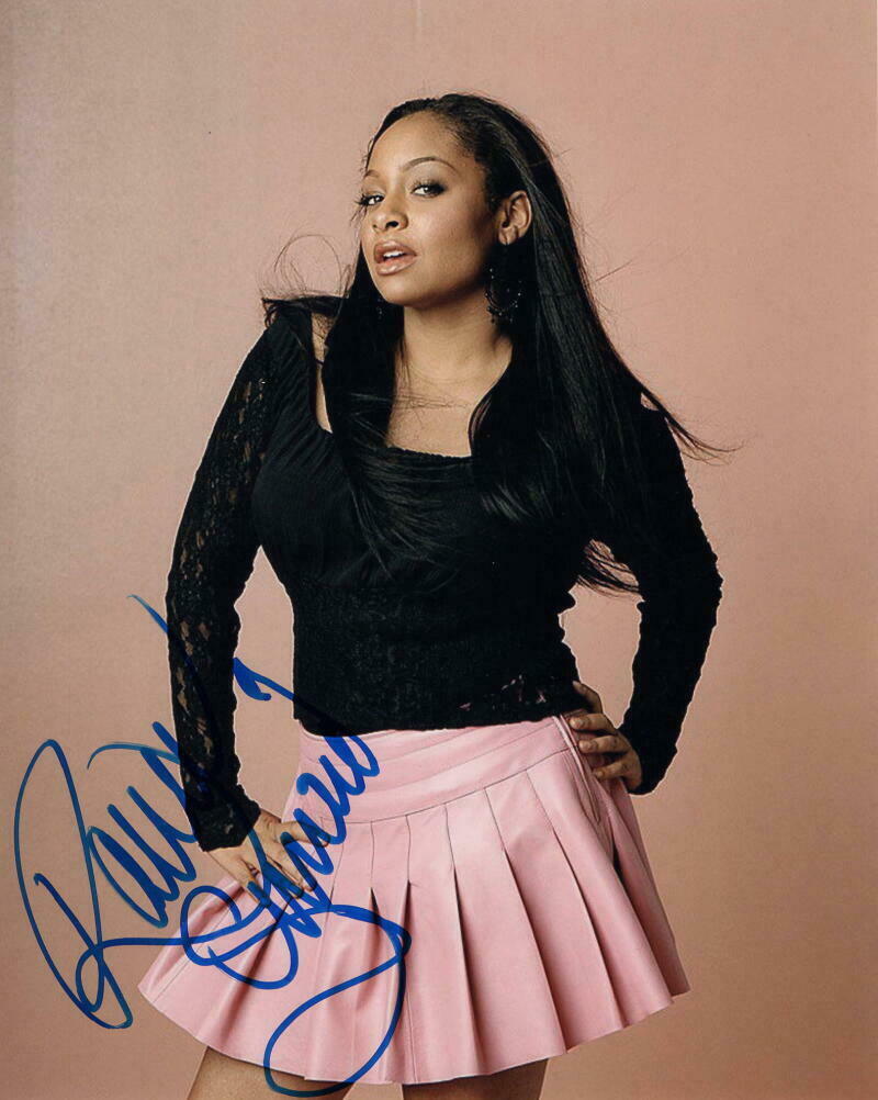 RAVEN SYMONE SIGNED AUTOGRAPH 8X10 PHOTO - THAT'S SO RAVEN, COSBY SHOW ...