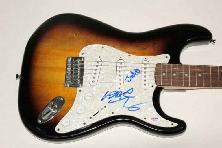 Genuine Autographed Music Memorabilia Online | Autographia