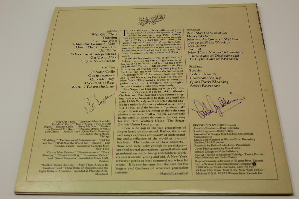 ARLO GUTHRIE & PETE SEEGER SIGNED AUTOGRAPH ALBUM VINYL RECORD JSA ...