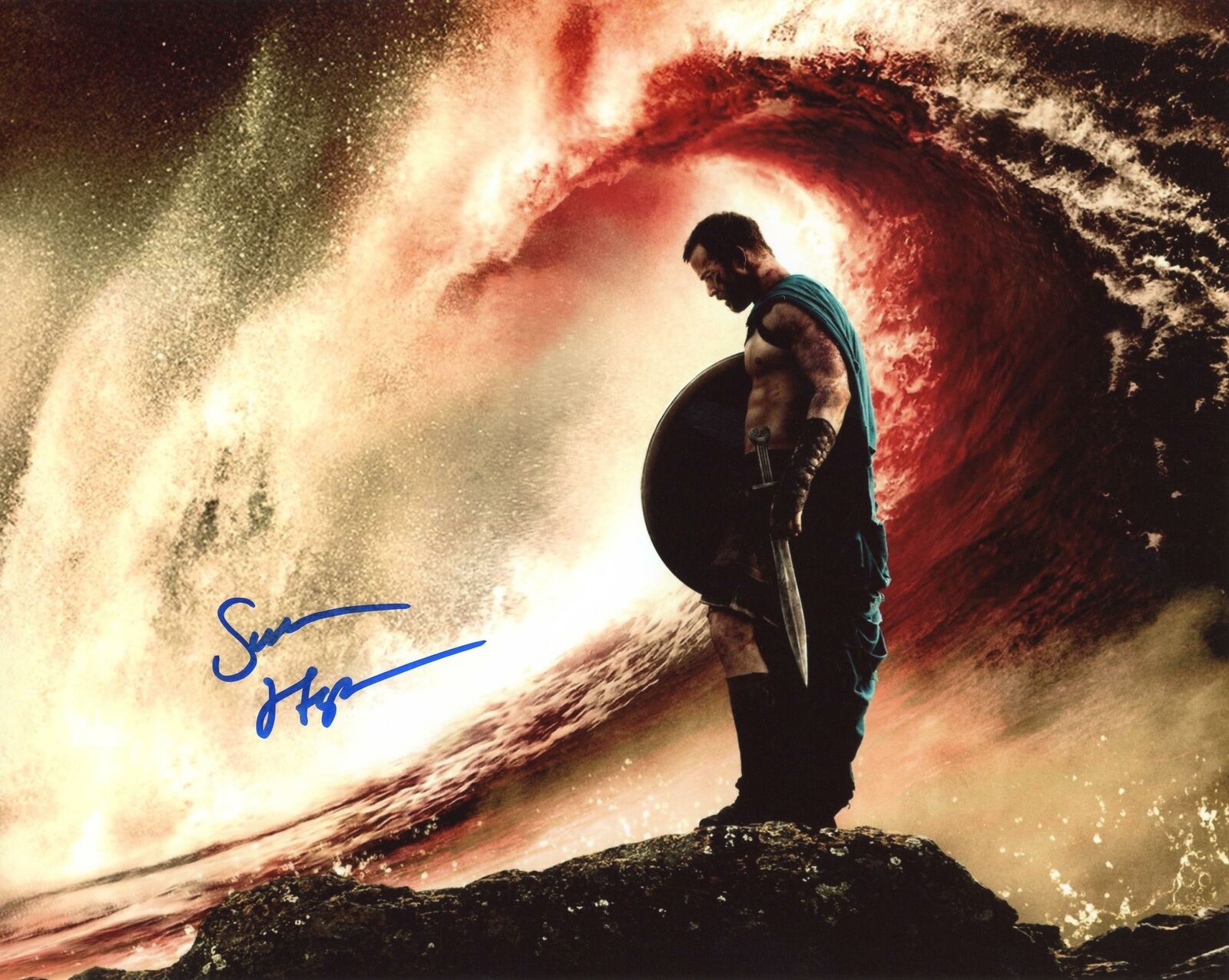 Sullivan Stapleton "300: Rise of an Empire" AUTOGRAPH Signed 8x10 Photo ...