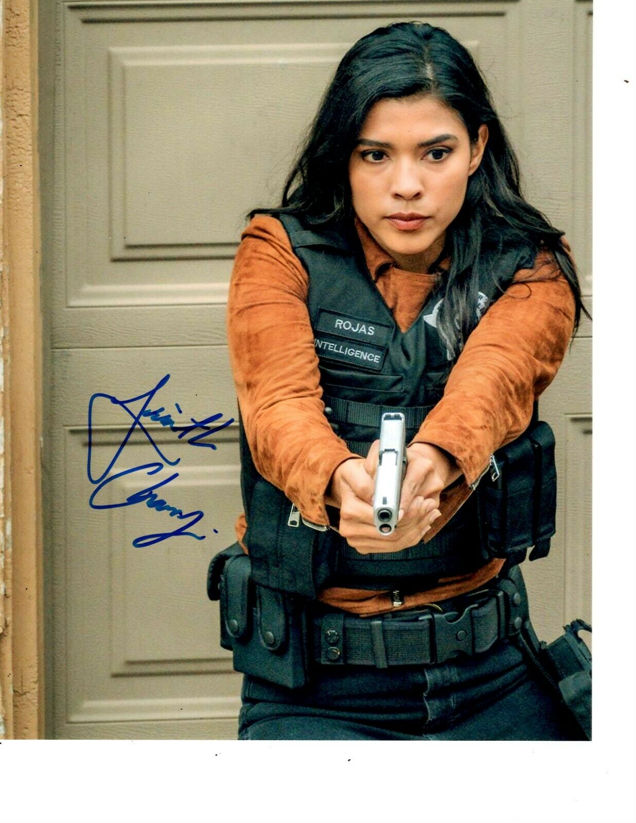 CHICAGO PD LISSETH CHAVEZ SIGNED GUN PULLED 8X10 OFFICER ROJAS ...