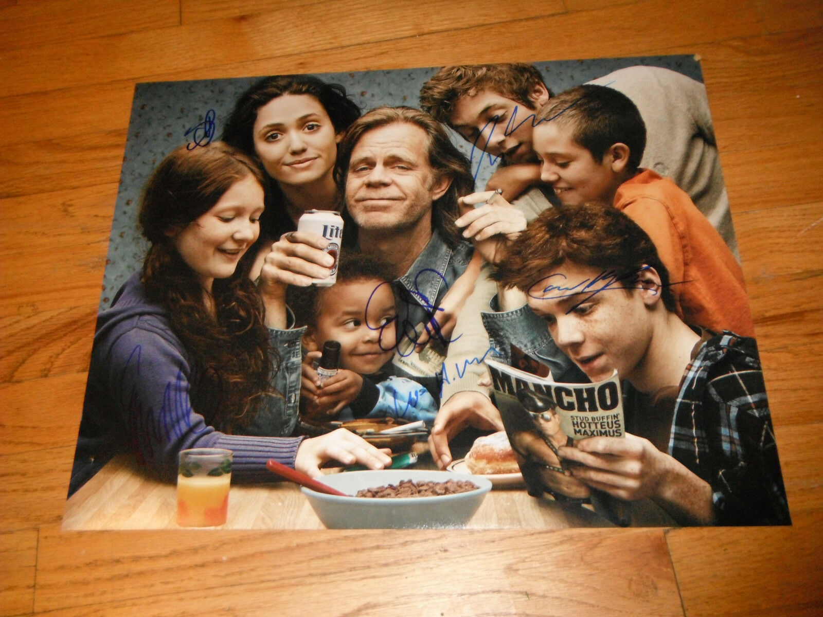 SHAMELESS CAST SIGNED GALLAGHER FAMILY 16X20 Collectible Memorabilia ...