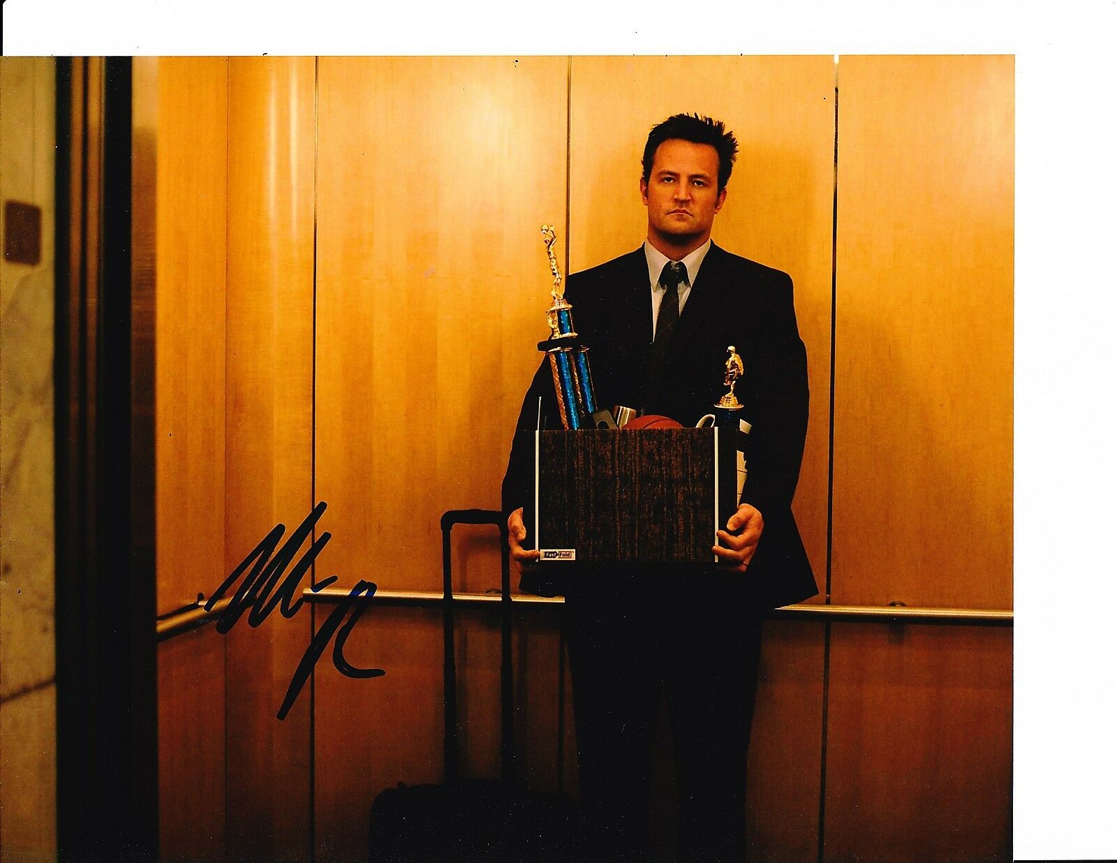 GO ON MATTHEW PERRY SIGNED IN ELEVATOR 8X10 Collectible Memorabilia ...