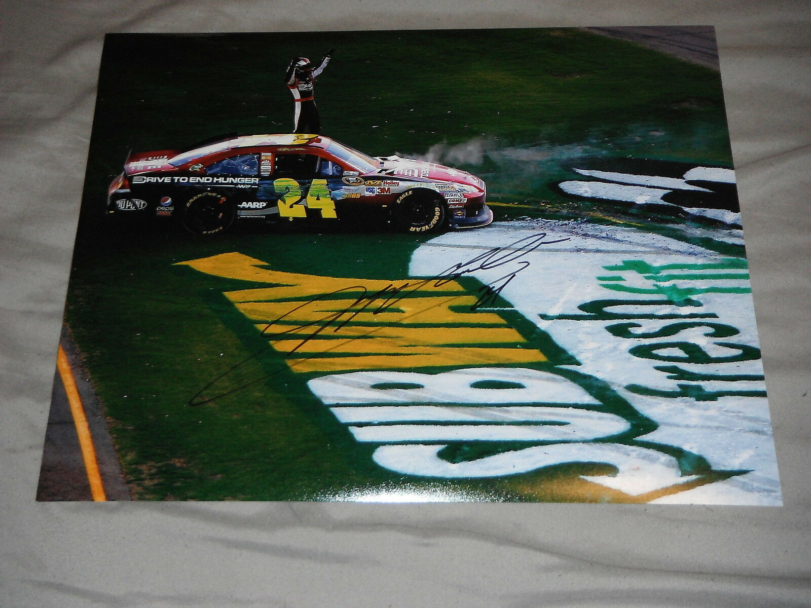 JEFF GORDON SIGNED VICTORY 11X14 Collectible Memorabilia | Autographia