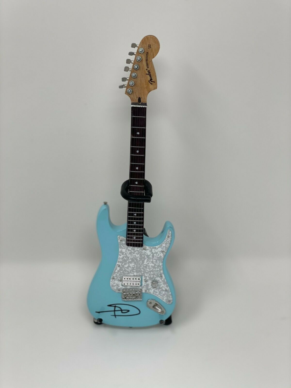 TOM DELONGE SIGNED MINI MINIATURE GUITAR ANGELS & AIRWAVES BLINK-182 ...