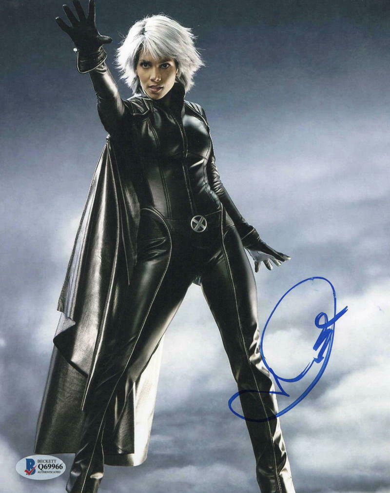 HOT SEXY HALLE BERRY SIGNED 8X10 PHOTO AUTHENTIC AUTOGRAPH BECKETT COA ...