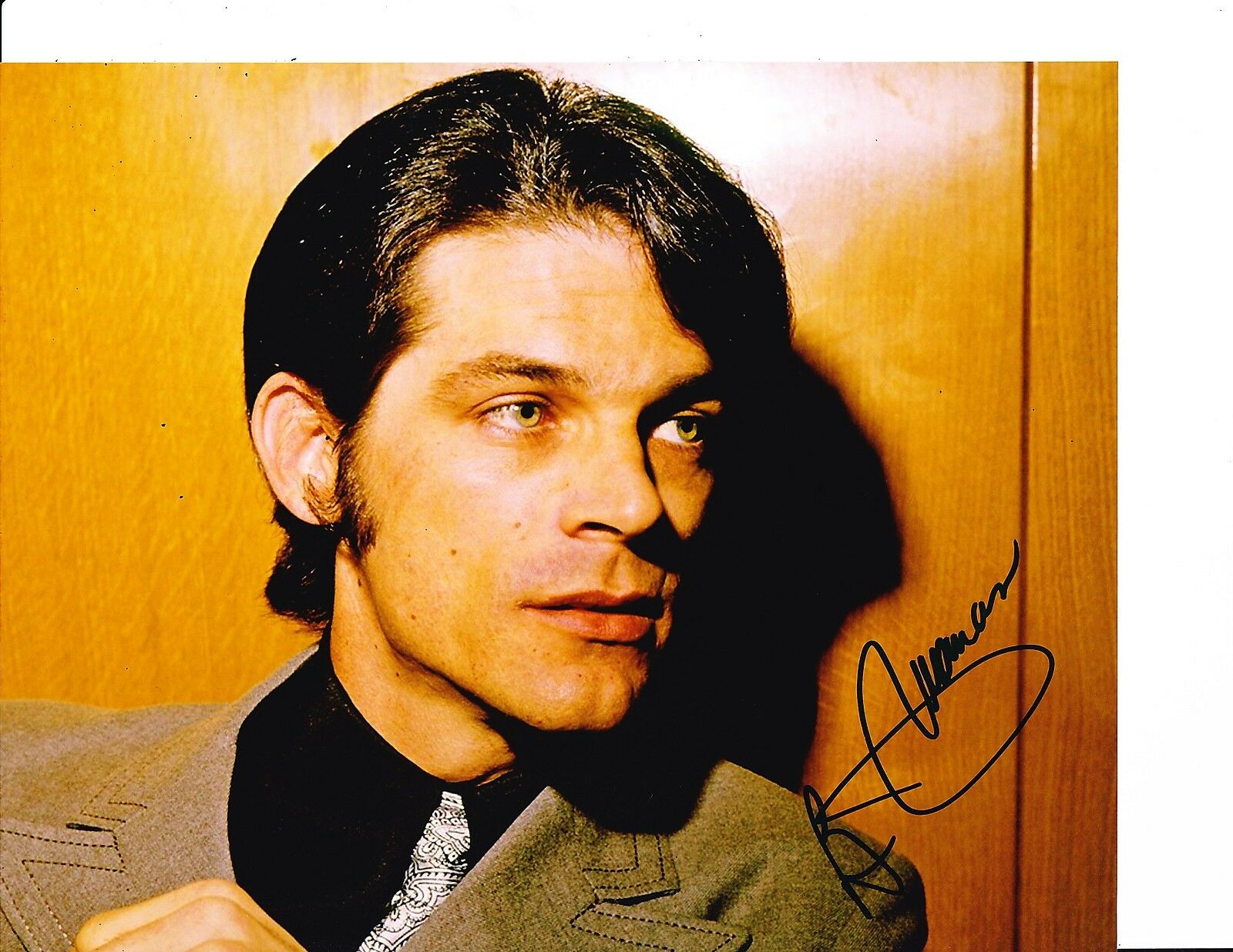 BJ THOMAS SIGNED POSED 8X10 HOOKED ON A FEELING Collectible Memorabilia ...