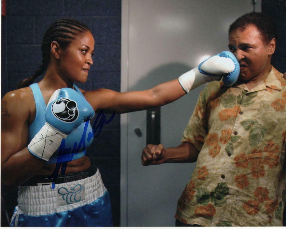 LAILA ALI SIGNED AUTOGRAPH 8x10 PHOTO - UNDEFEATED WORLD CHAMPION ...