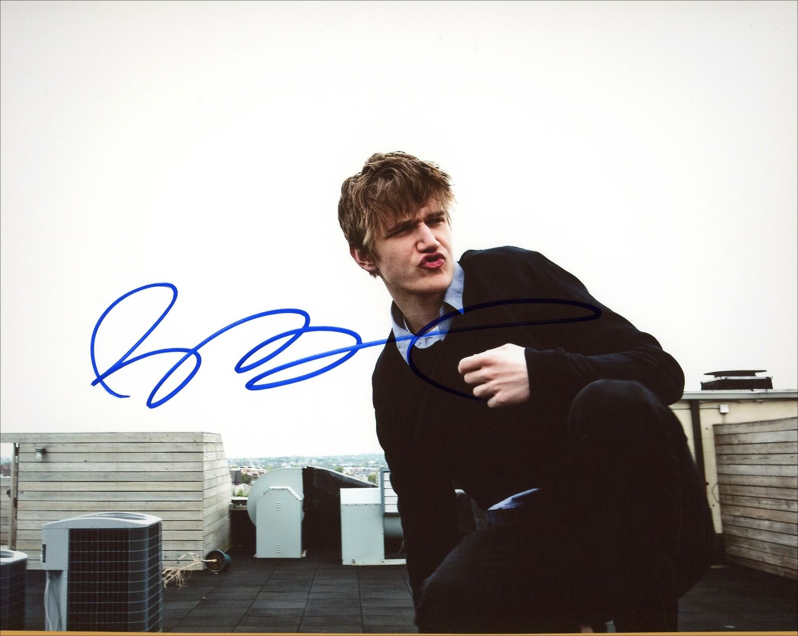 Bo Burnham "Make Happy" AUTOGRAPH Signed 8x10 Photo D Collectible ...