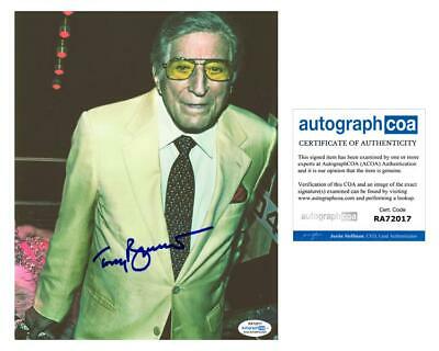 Tony Bennett AUTOGRAPH Signed 8x10 Photo D ACOA Collectible Memorabilia ...