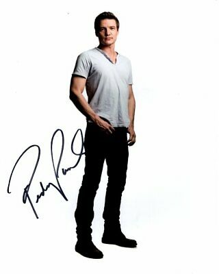 PEDRO PASCAL signed autographed photo Collectible Memorabilia | Autographia