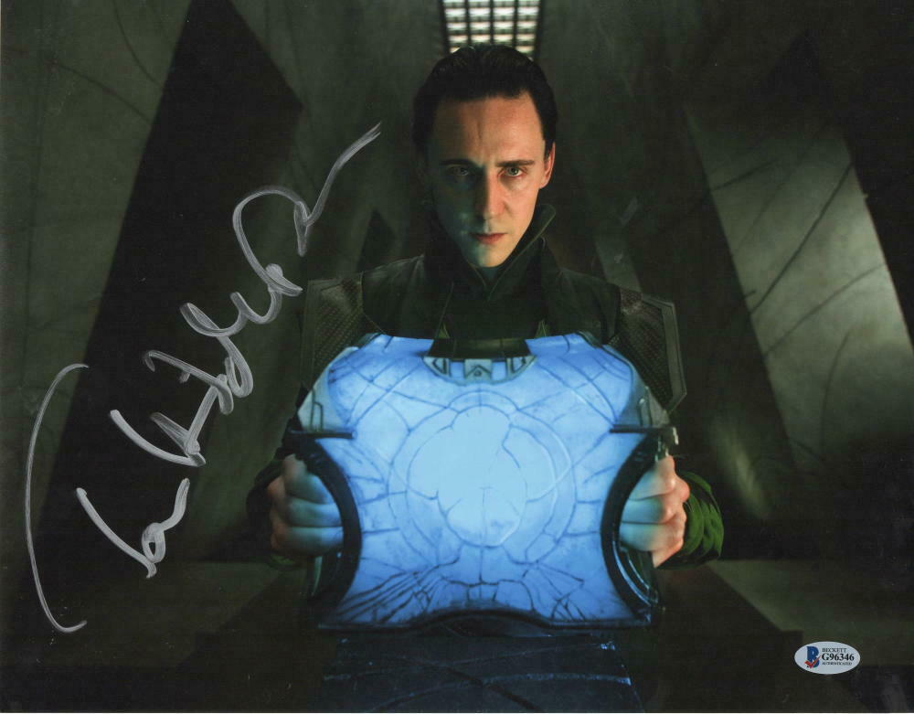TOM HIDDLESTON SIGNED 11X14 PHOTO LOKI THOR MARVEL AUTOGRAPH BECKETT ...