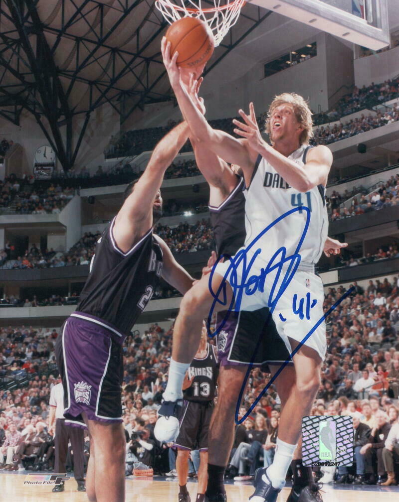 DIRK NOWITZKI SIGNED AUTOGRAPH 8x10 PHOTO - DALLAS MAVERICKS ALL-TIME ...