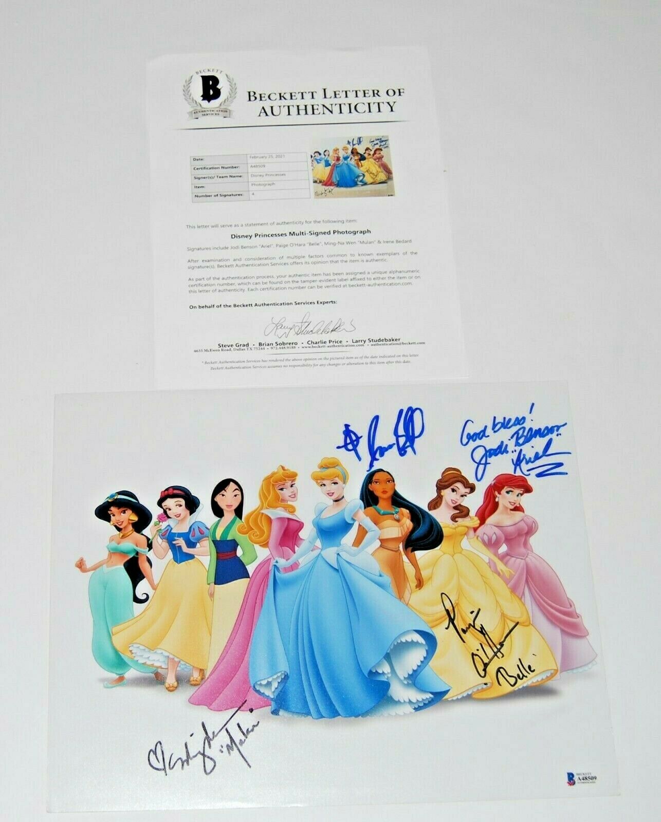 DISNEY PRINCESS cast signed 11X14 photo (POCAHONTAS) Ariel BECKETT LOA ...