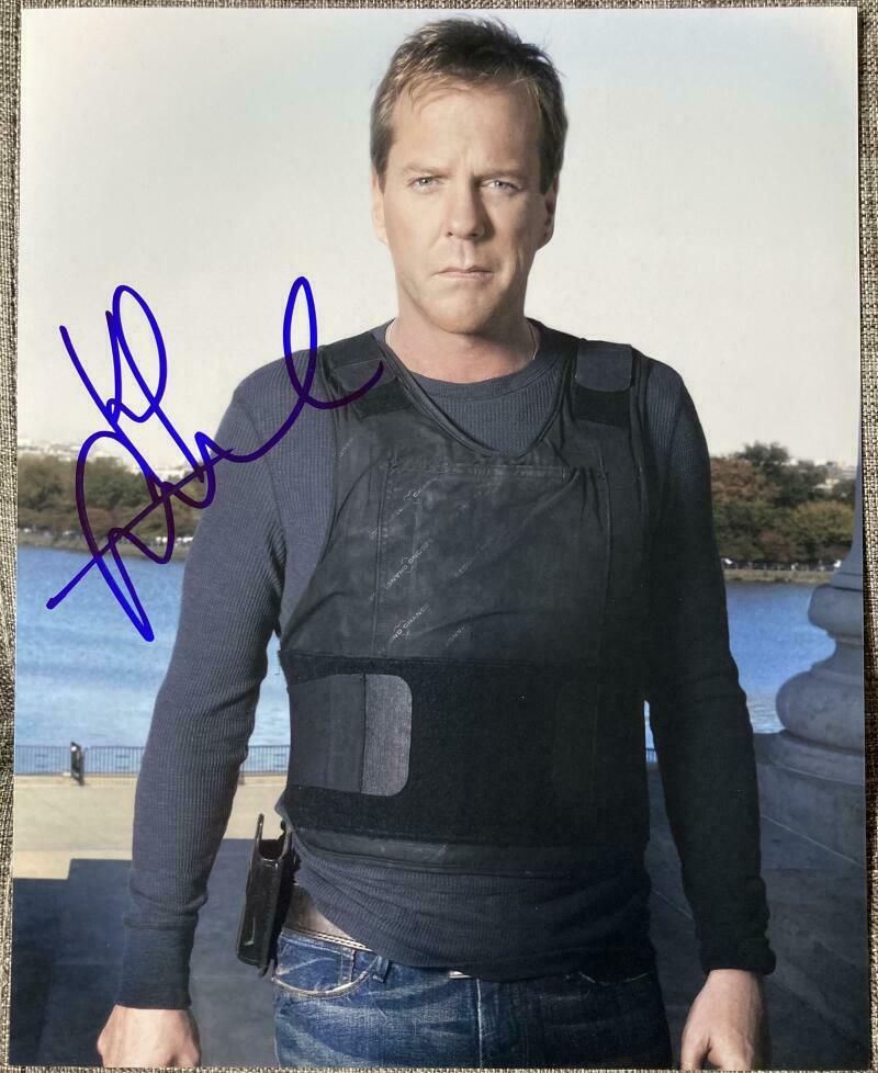 KIEFER SUTHERLAND SIGNED AUTOGRAPH CLASSIC 24 ACTION POSE 8x10 PHOTO ...