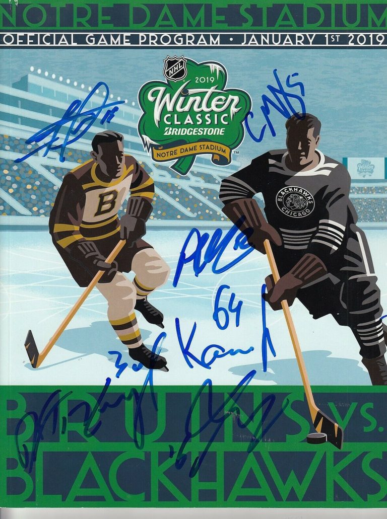 2019 CHICAGO BLACKHAWKS signed (WINTER CLASSIC) Game program W/COA ...