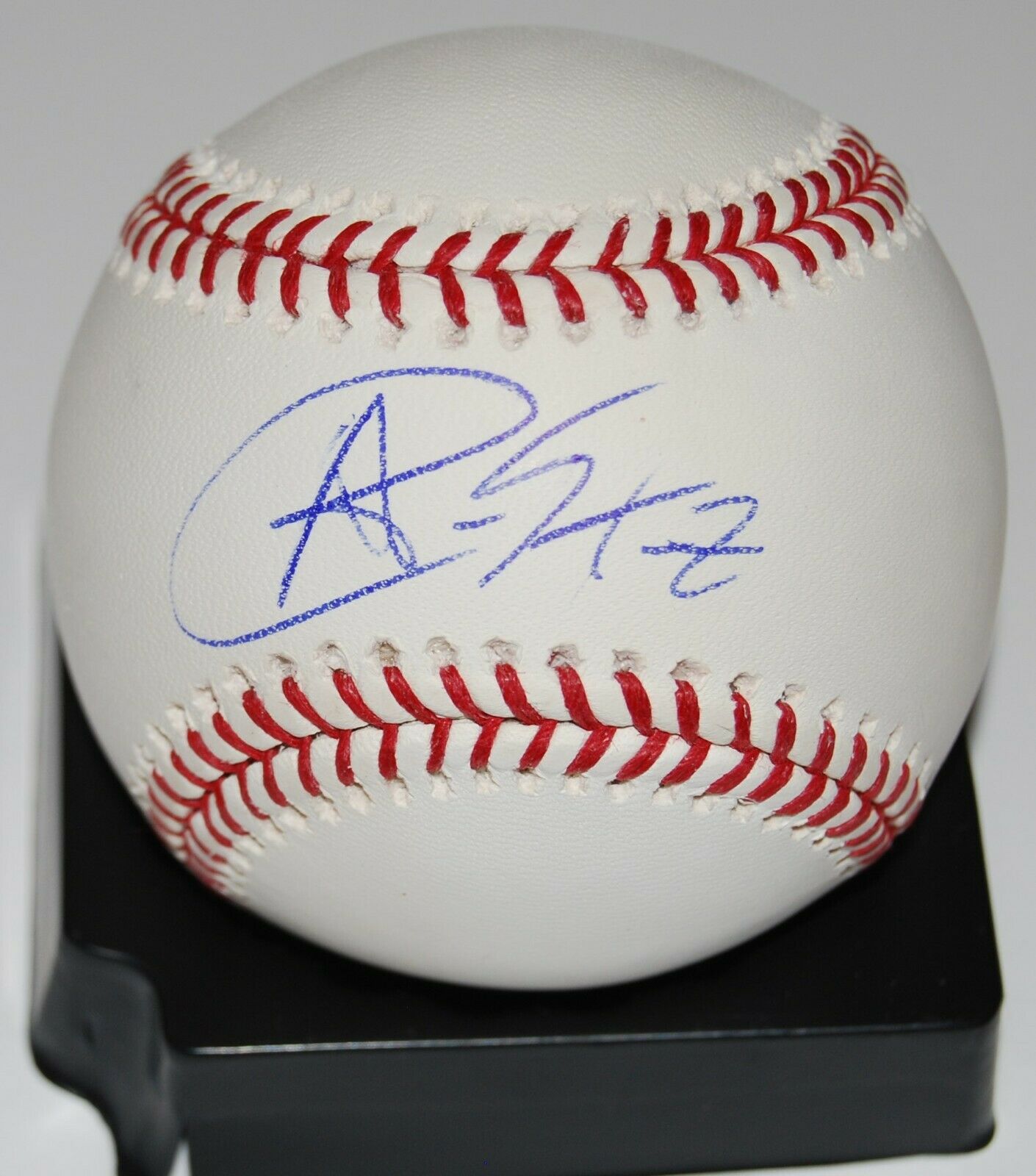 AARON HERNANDEZ signed (LA ANGELS) OML Official Major League baseball W ...
