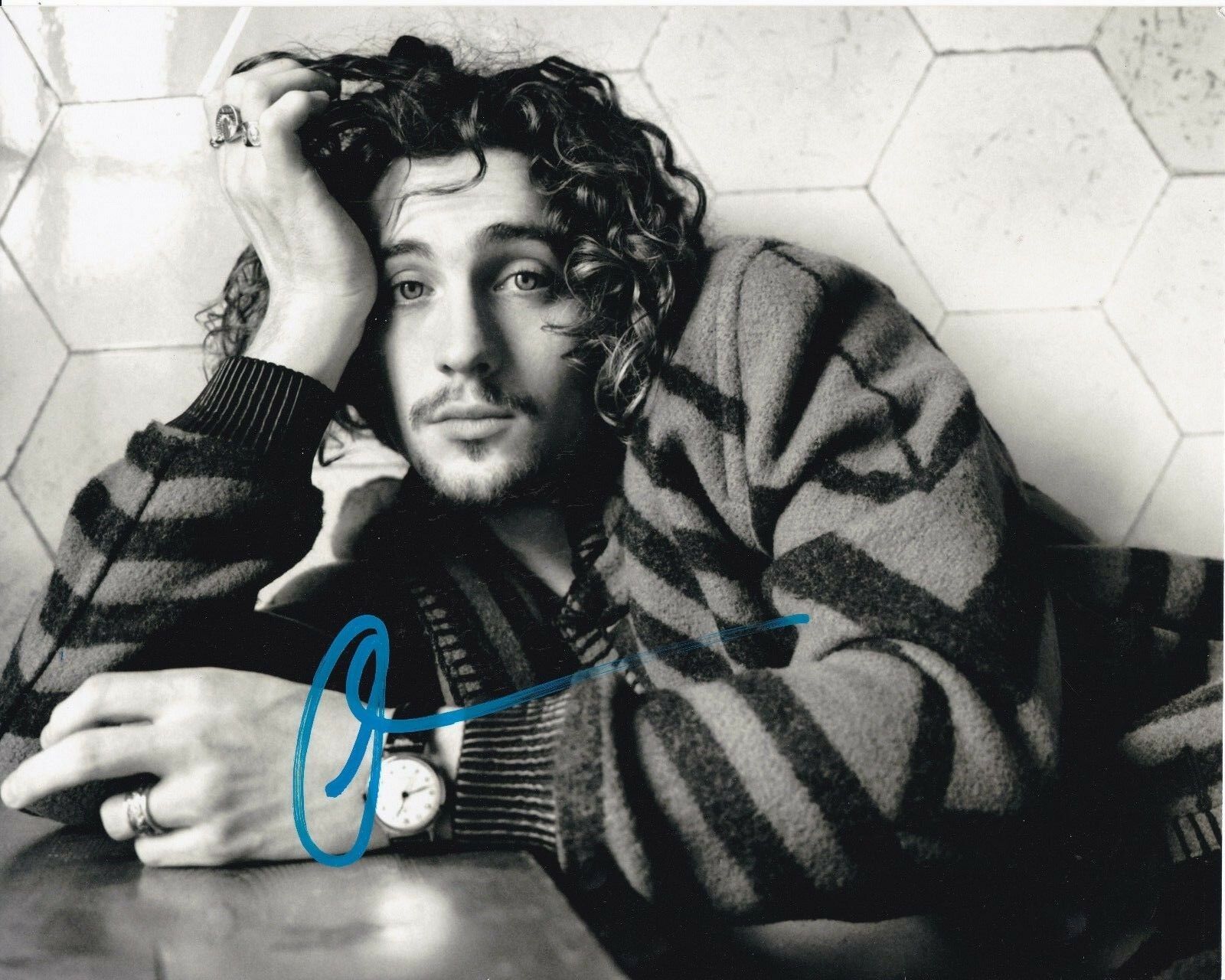 AARON TAYLOR-JOHNSON signed autographed photo | Autographia
