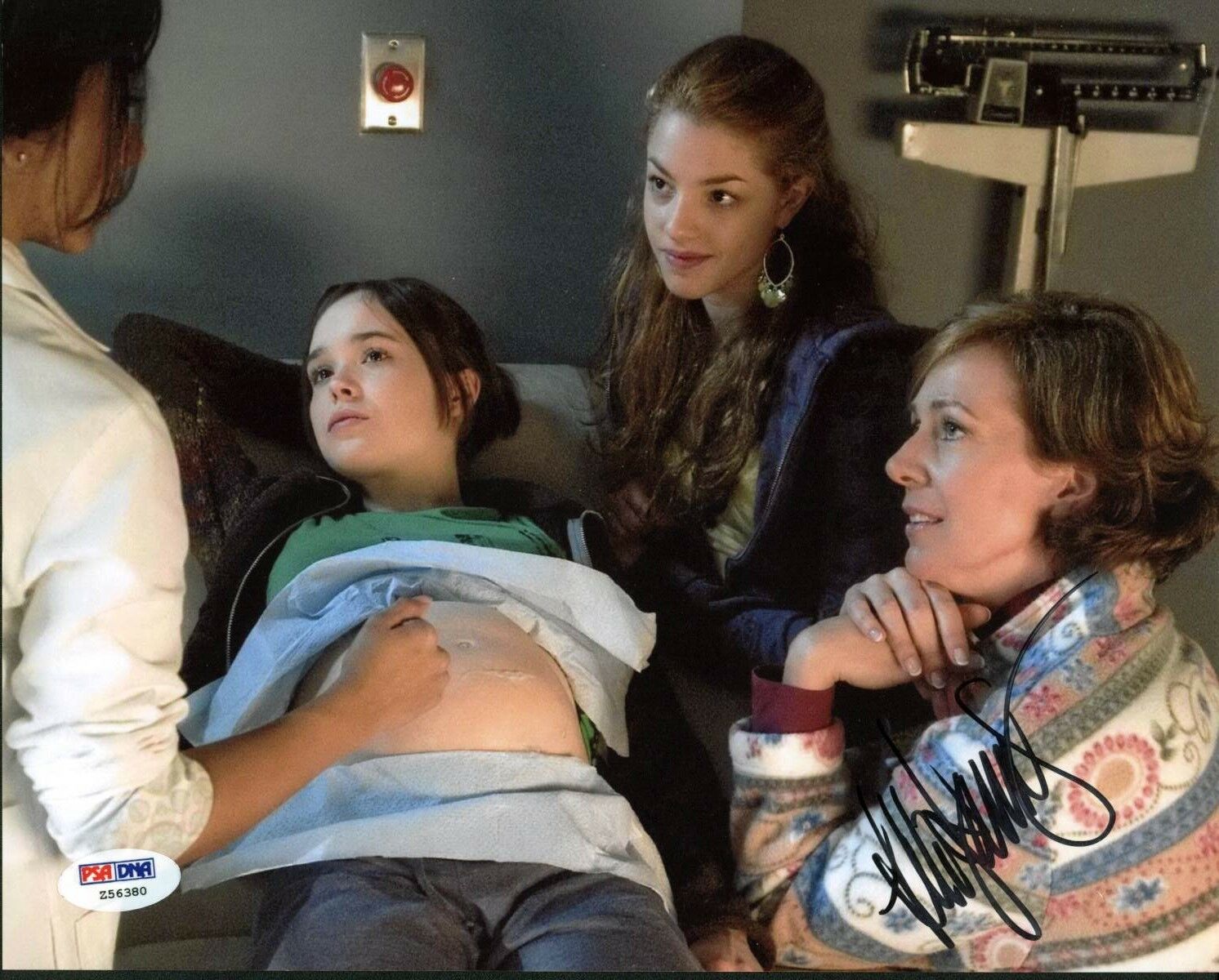 Allison Janney Juno Signed Authentic 8X10 Photo Autographed PSA/DNA # ...