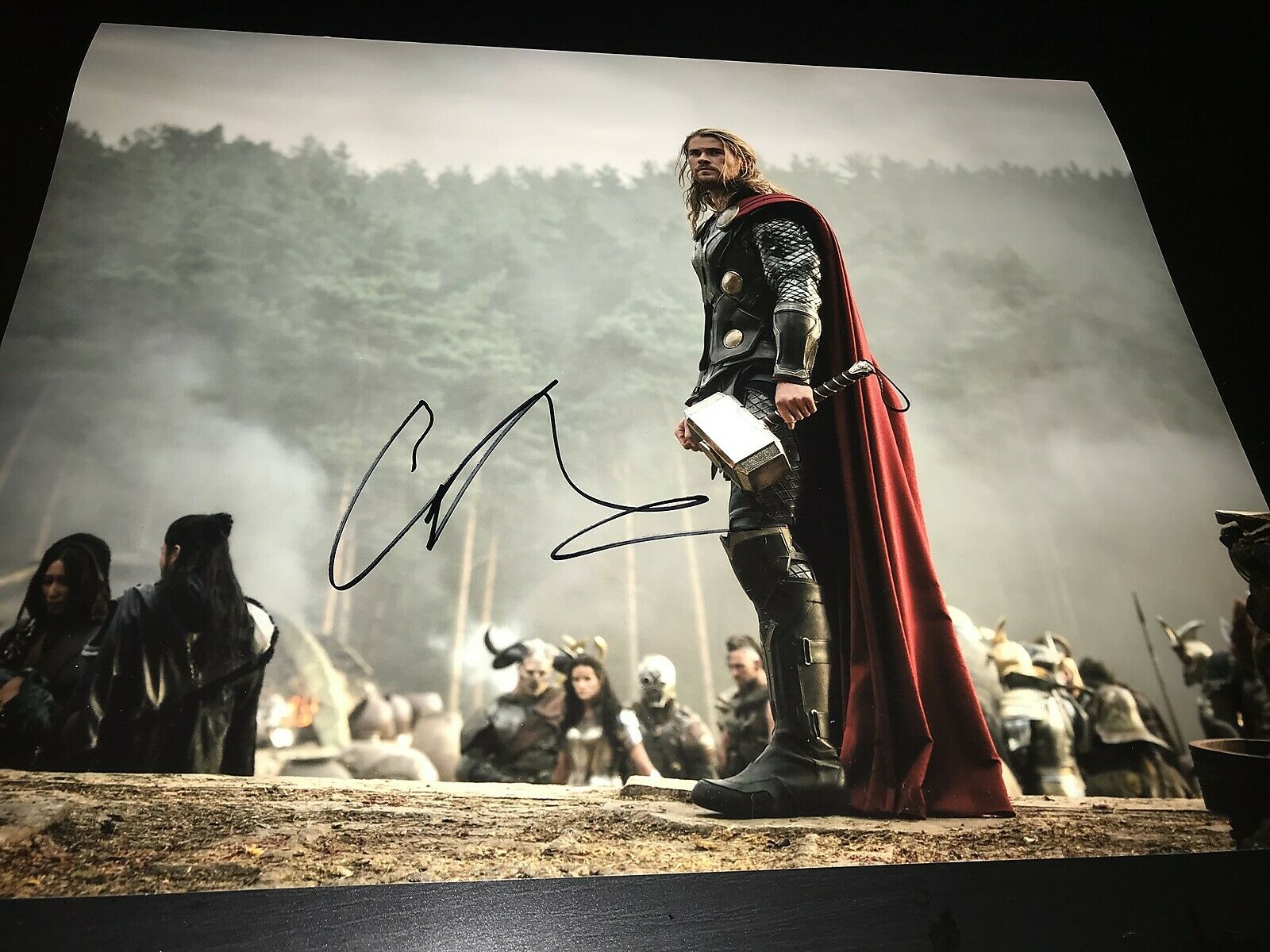 CHRIS HEMSWORTH SIGNED AUTOGRAPH 11x14 THOR AVENGERS INFINITY WAR END ...