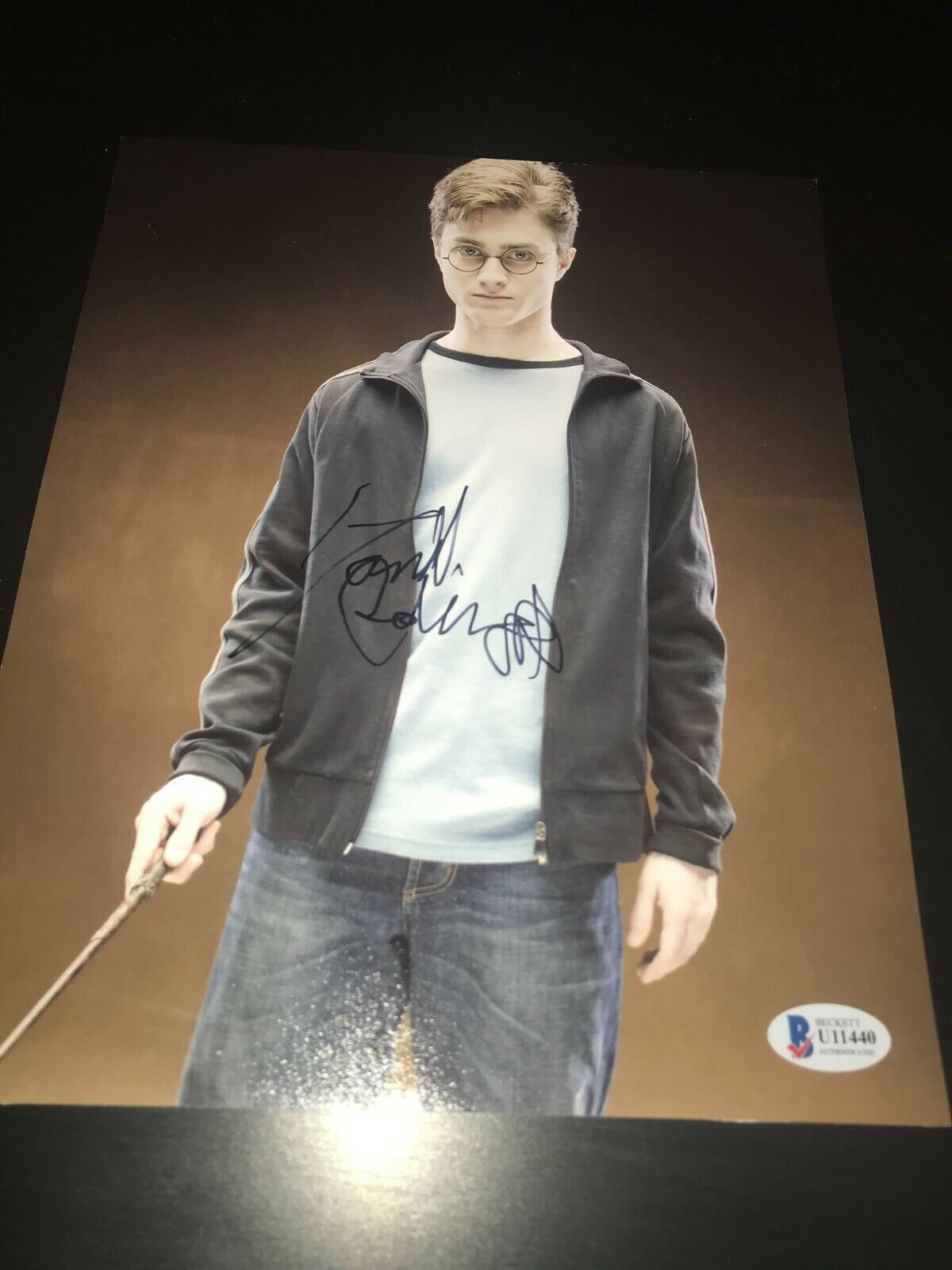 DANIEL RADCLIFFE SIGNED AUTOGRAPH 8x10 PHOTO HARRY POTTER BECKETT BAS ...