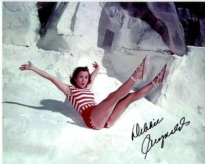 DEBBIE REYNOLDS signed autographed photo | Autographia