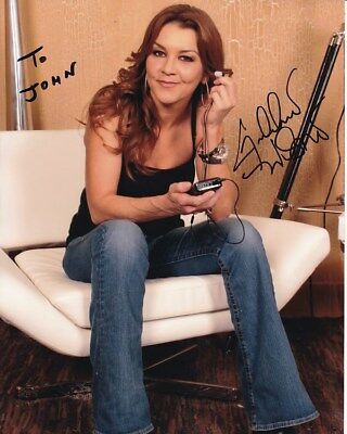GRETCHEN WILSON Signed Autographed Photograph - To John | Autographia