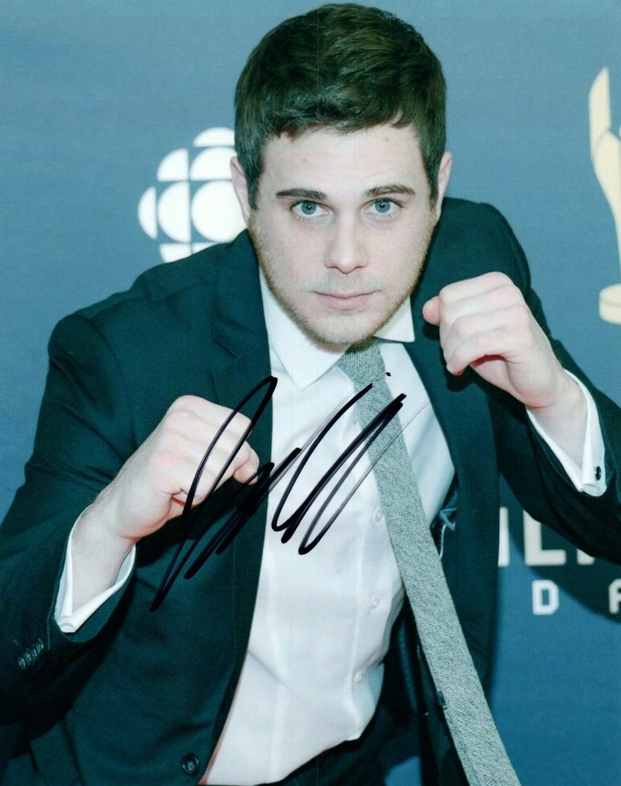 Jared Abrahamson Signed Autographed 8x10 Photo TRAVELERS AMERICAN ...