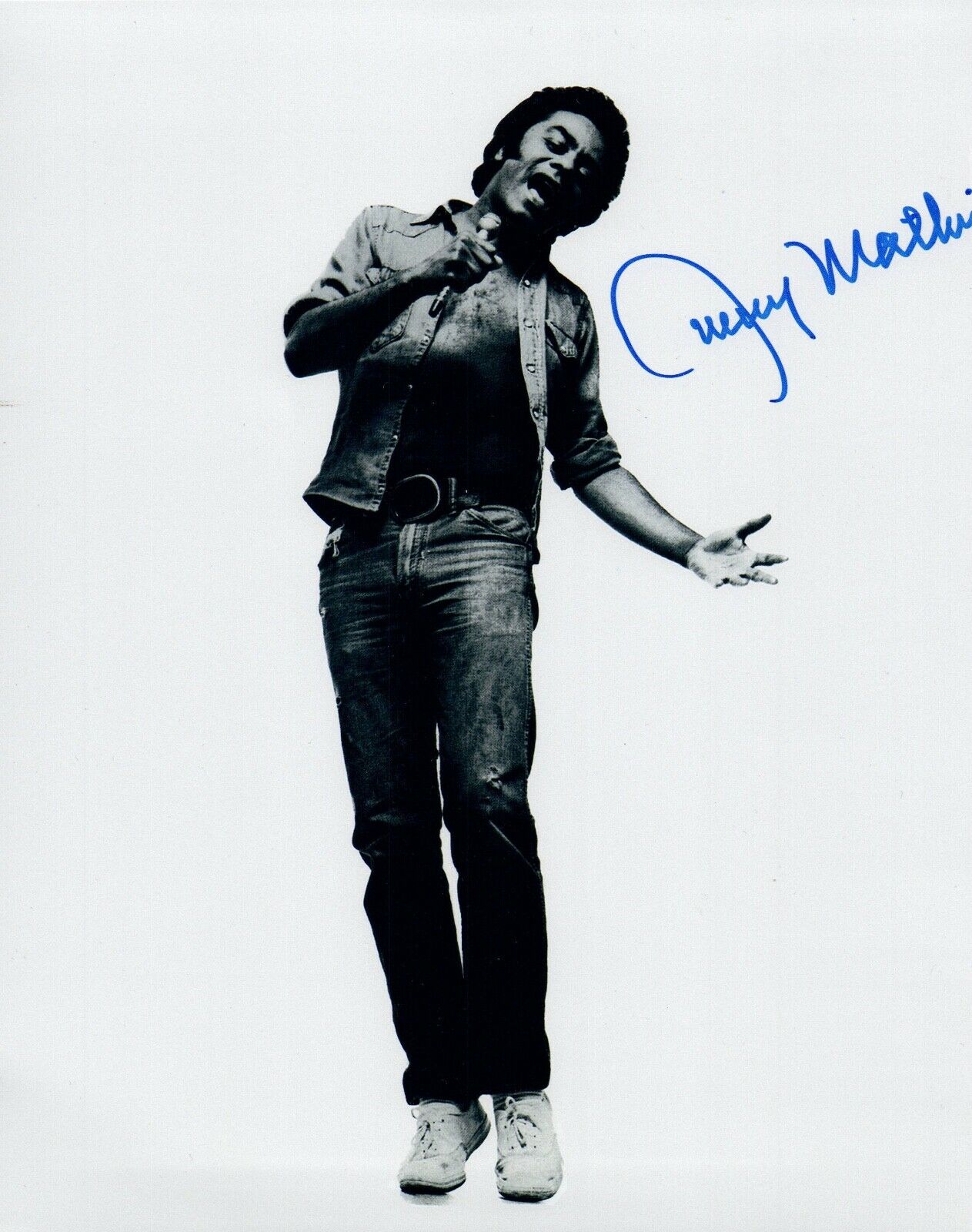 Johnny Mathis Signed Autographed 8x10 Photo Legendary Pop Singer COA ...