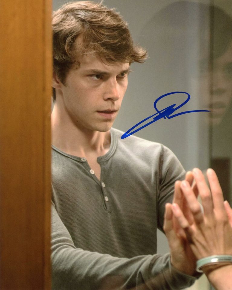 Jonathan Whitesell "Beyond" AUTOGRAPH Signed 'Luke Matthews' 8x10 Photo ...