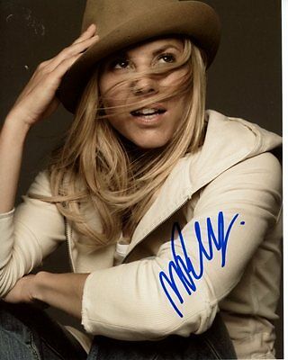 MARIA BELLO signed autographed photo | Autographia