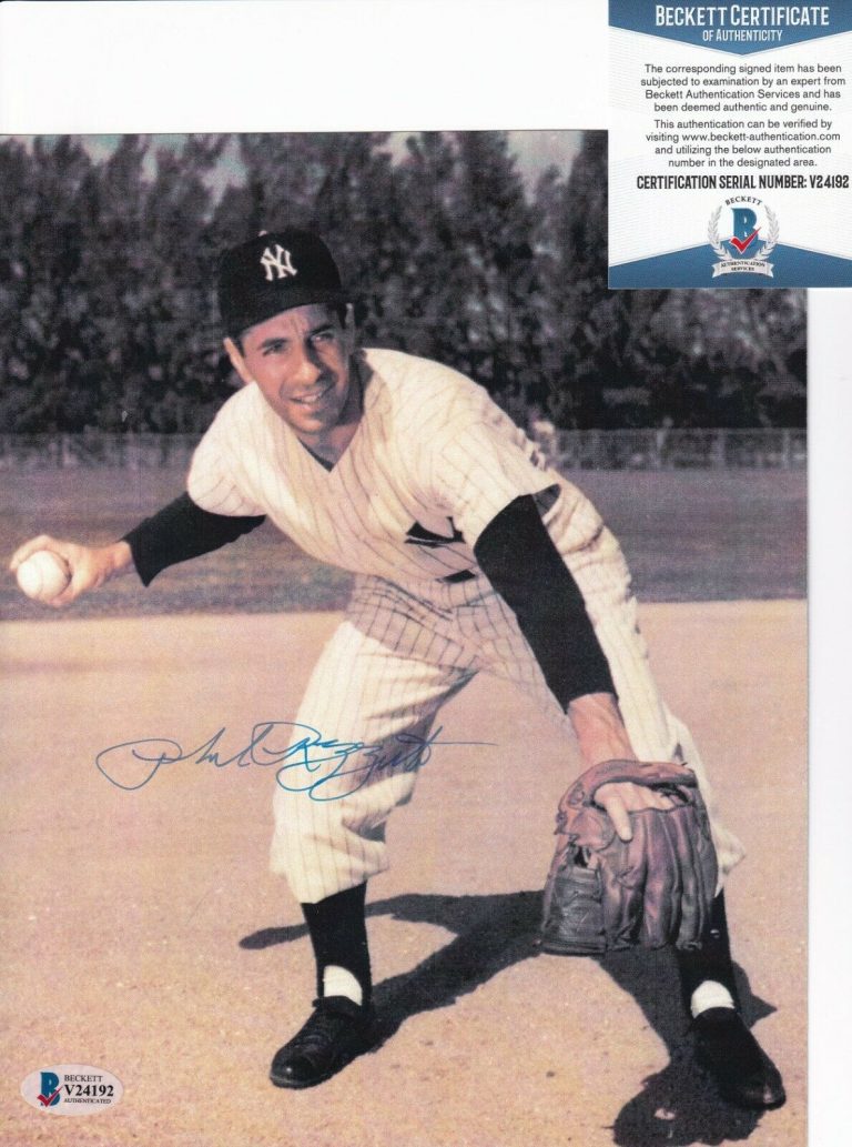 PHIL RIZZUTO signed (NEW YORK YANKEES) autographed 8X10 photo BECKETT ...
